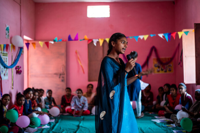Jennifer Kücükaslan och Jonas Karlsson tävlar i Postkodmiljonären till ...